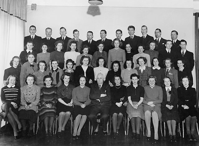 Sittande fr v: Karin Silfwerbrand, Ulla Thorhagen, Kerstin Holmberg ...