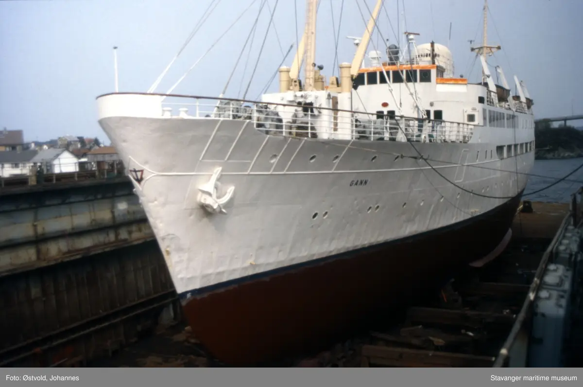Skoleskipet MS "Gann" (ex MS "Sandnes") i dokk. - Stavanger maritime ...