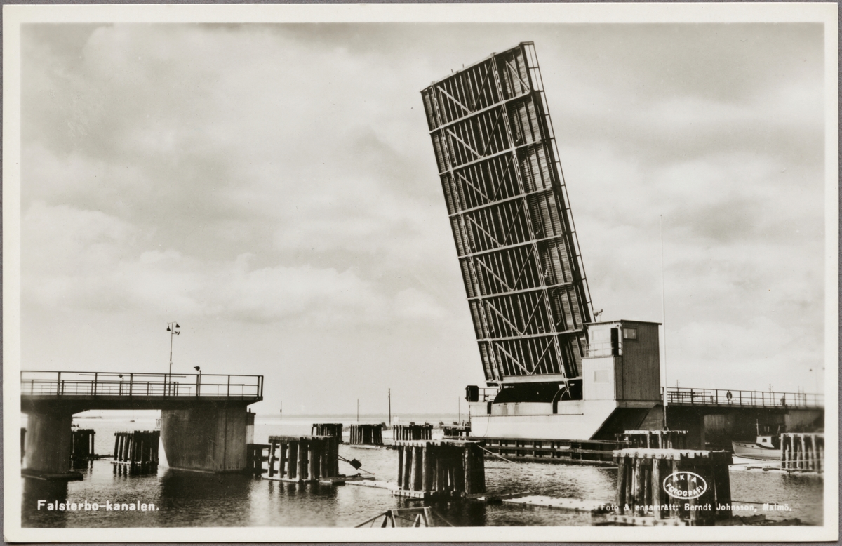 Klaffbro över Falsterbokanalen. - Järnvägsmuseet / DigitaltMuseum