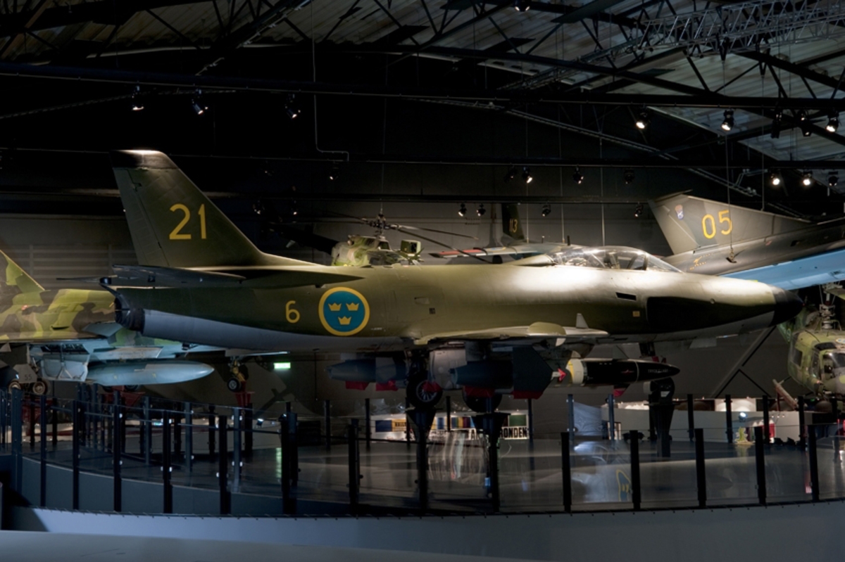 Flygplan - Flygvapenmuseum / DigitaltMuseum