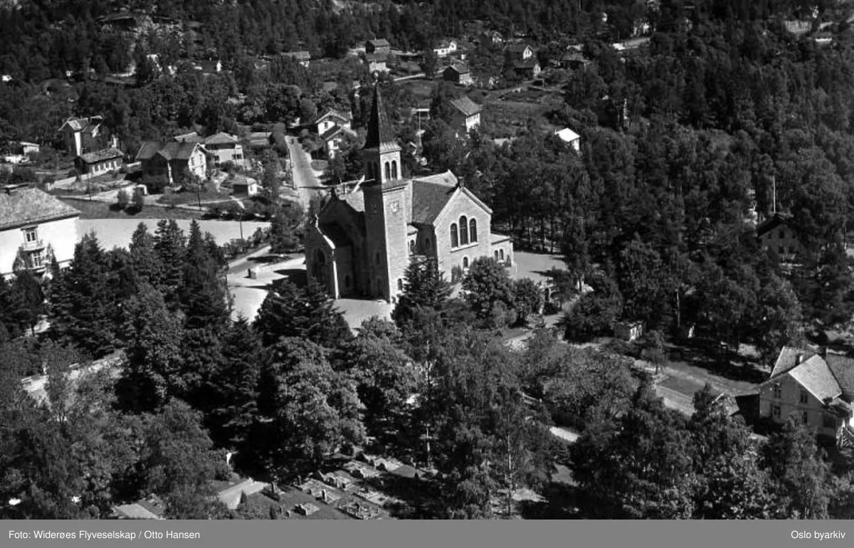 Grorud kirke - Oslo byarkiv / DigitaltMuseum