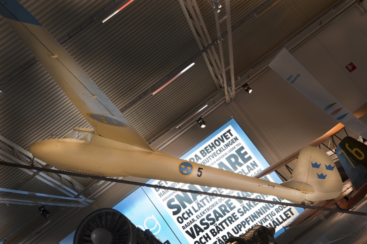 Flygplan - Flygvapenmuseum / DigitaltMuseum