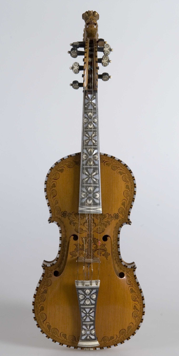 Hardingfele - Norsk Folkemuseum / DigitaltMuseum