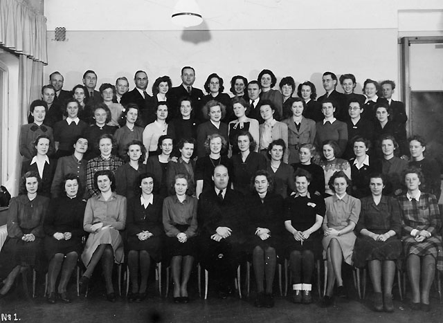 Sittande fr v: Kerstin Fröberg, Aina Löfstrand, Kerstin Halling, Inga ...